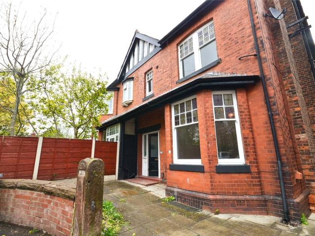 Apartment at Sherwood Avenue, Trafford
