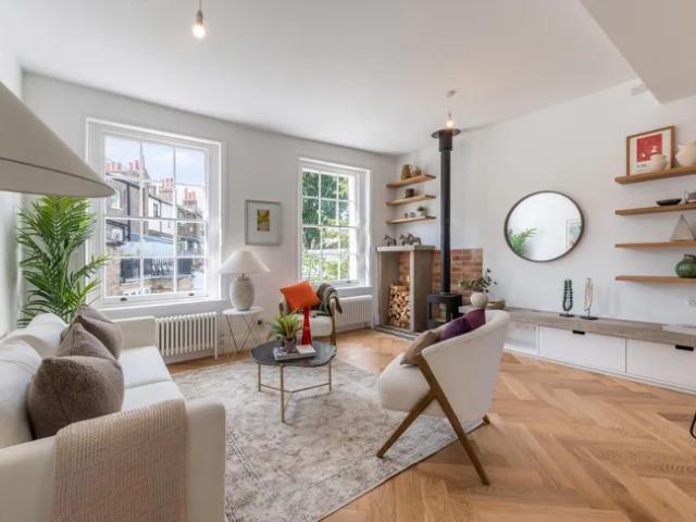 Apartment at Shillingford Street, Greater London