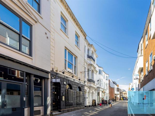 Apartment at Ship Street, Brighton