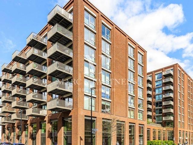 Apartment at Shipwright Street, Greater London