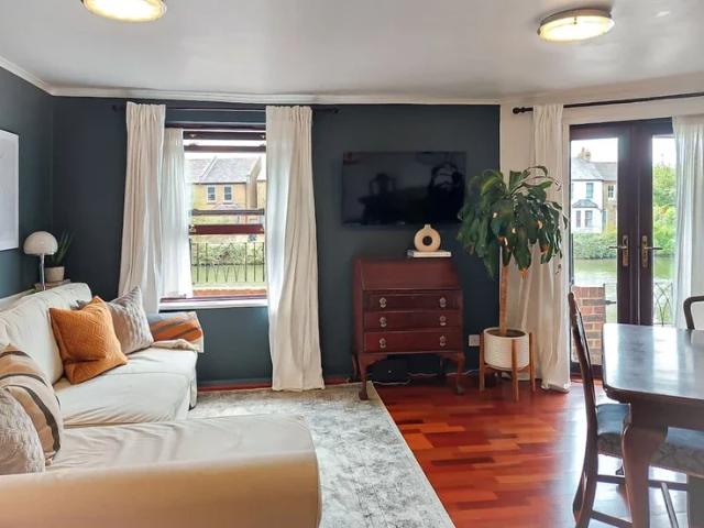 Apartment at Shirelake Close, Oxford