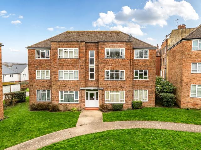 Apartment at Shorncliffe Road, Folkestone and Hythe District