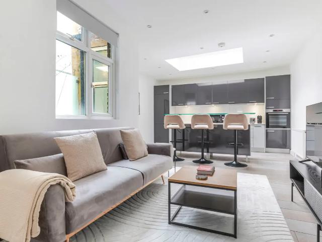 Apartment at Shroton Street, City of Westminster