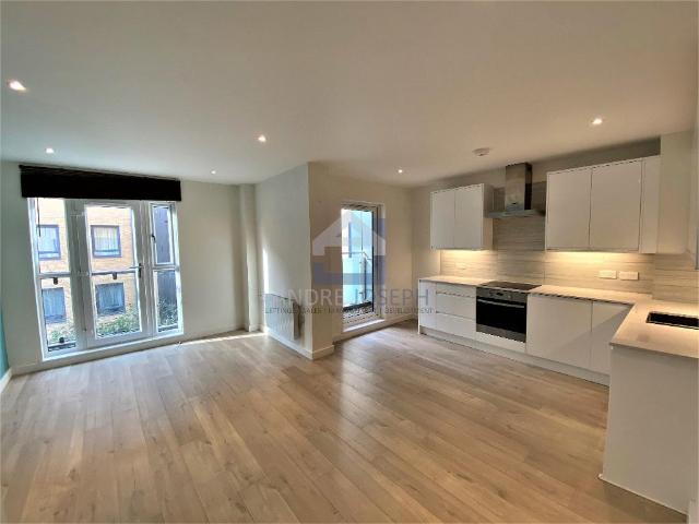 Apartment at Sidmouth Avenue, Greater London