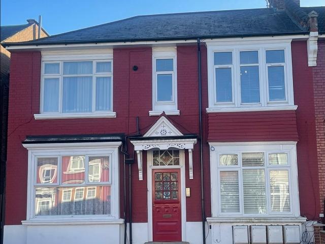 Apartment at Sidney Avenue, Greater London