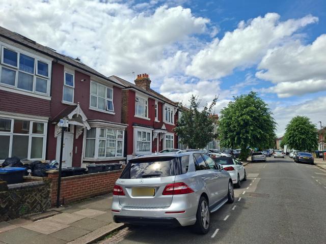 Apartment at Sidney Avenue, Greater London