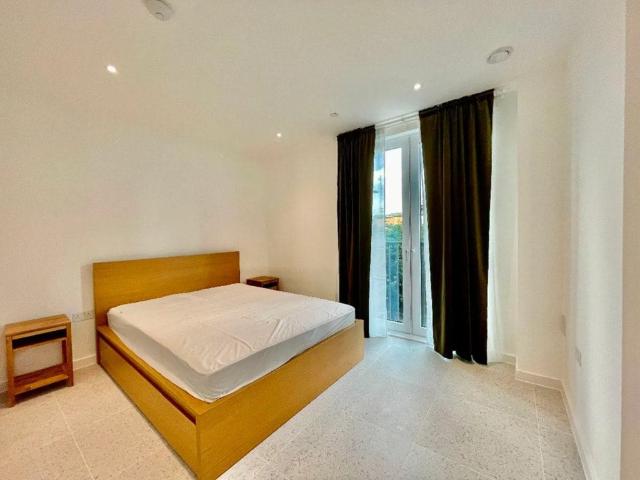 Apartment at Sidney Street, Greater London