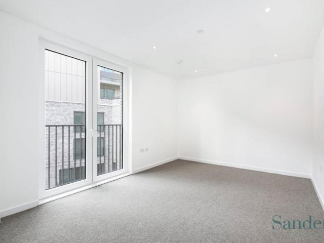 Apartment at Sidney Street, Greater London