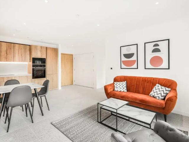 Apartment at Sidney Street, Greater London