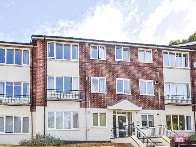 Apartment at Silkdale Close, Oxford