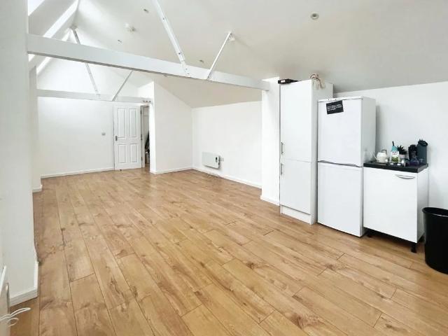 Apartment at Silks Way, Braintree
