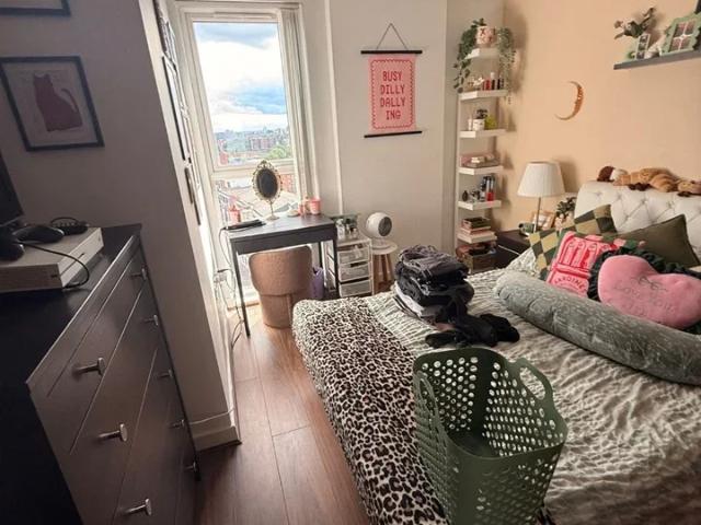 Apartment at Sillavan Way, Salford
