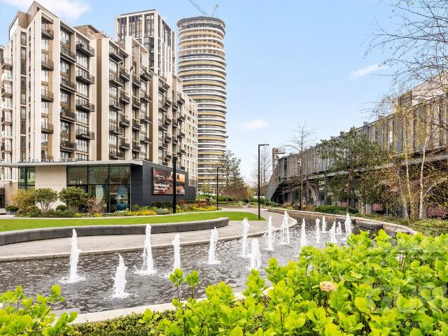 Apartment at Silver Road, Greater London