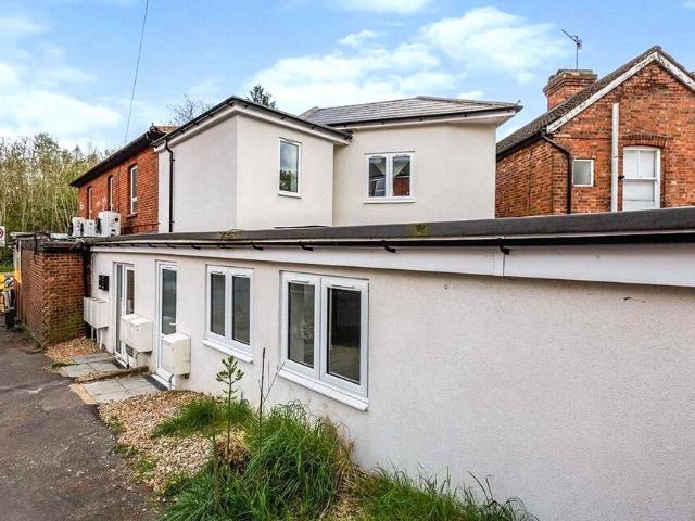 Apartment at Silverdale Road, Tunbridge Wells