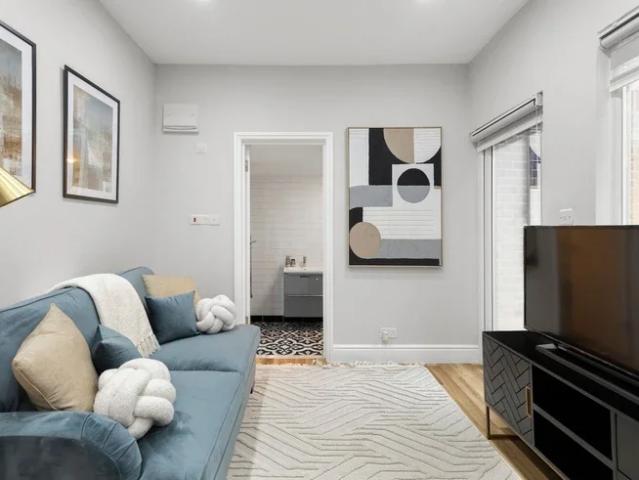 Apartment at Simrose Court, Greater London