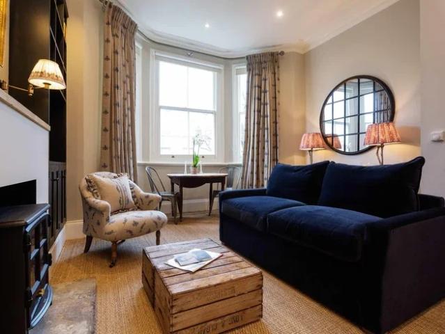 Apartment at Sinclair Gardens, Greater London