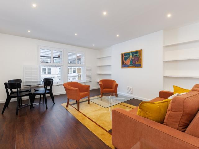 Apartment at Sinclair Gardens, Greater London