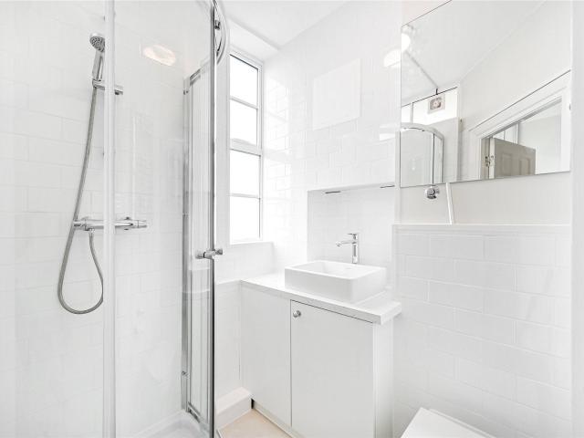 Apartment at Sloane Avenue, Greater London