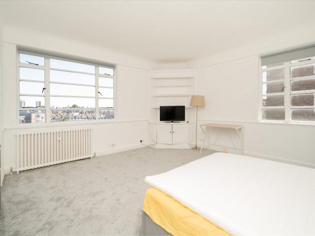 Apartment at Sloane Avenue, Greater London