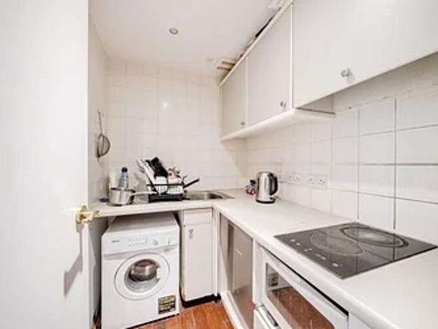 Apartment at Sloane Avenue, Greater London