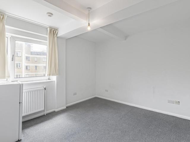 Apartment at Sloane Avenue, Greater London