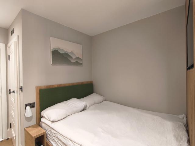 Apartment at Sloane Avenue, Greater London