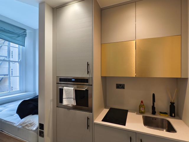 Apartment at Sloane Avenue, Greater London
