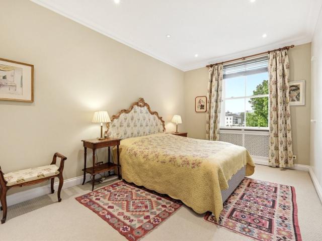 Apartment at Sloane Gardens, Greater London