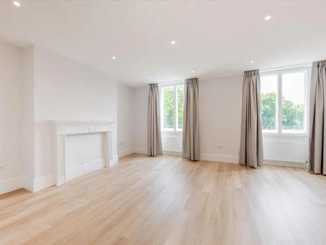 Apartment at Sloane Street, Greater London
