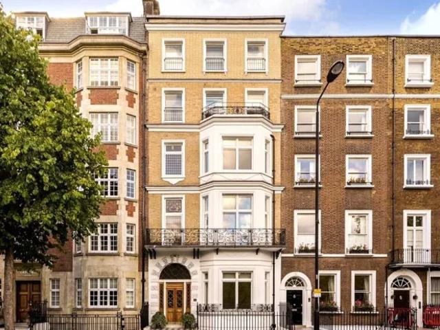 Apartment at Sloane Street, Greater London