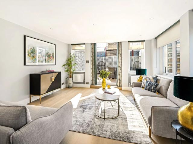 Apartment at Sloane Street, Greater London