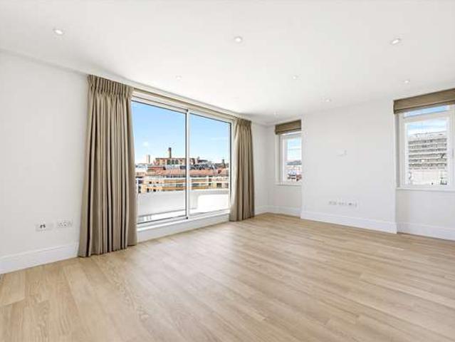 Apartment at Sloane Street, Greater London