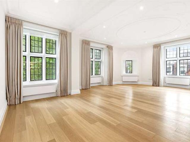Apartment at Sloane Square, Greater London