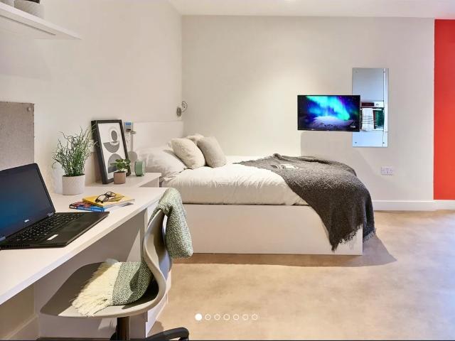 Apartment at Spa Road, Greater London