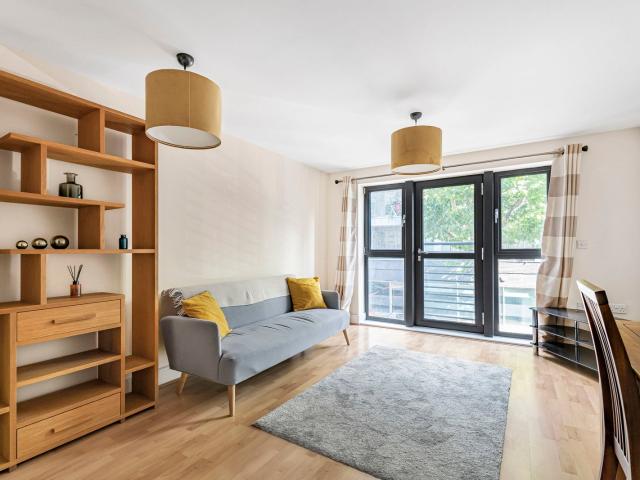 Apartment at Spa Road, Greater London