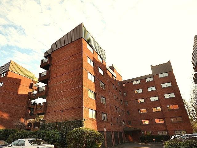 Apartment at Spencer Close, Greater London