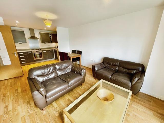 Apartment at Spring Close Avenue, Leeds