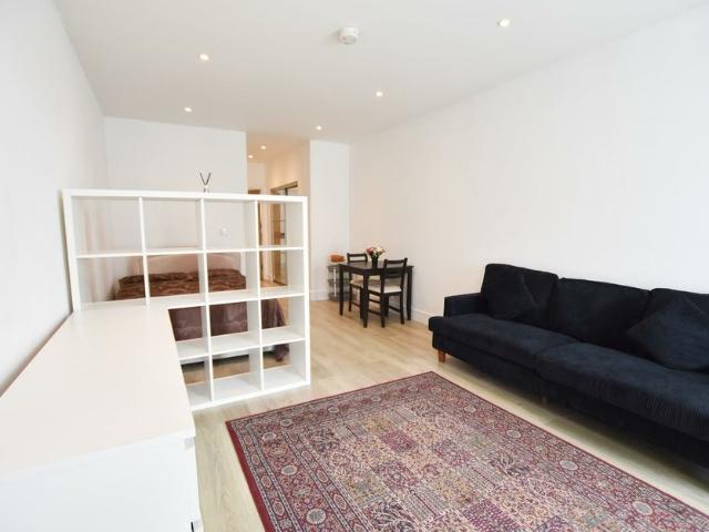 apartment at Spring Promenade, West Drayton
