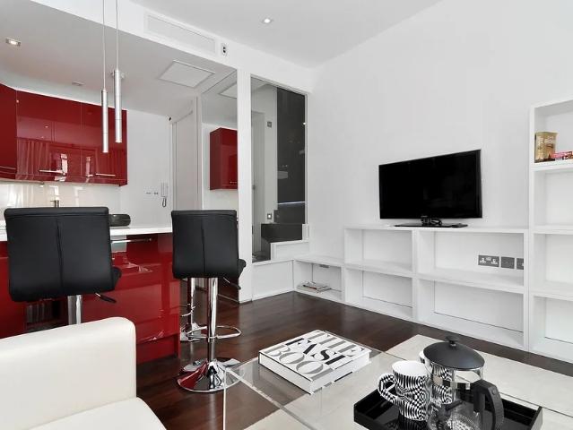 Apartment at Spring Street, City of Westminster