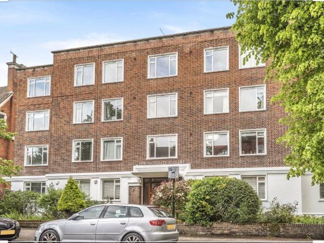 Apartment at Springfield Court, Greater London