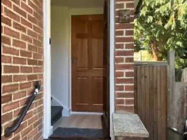 Apartment at Springfield Close, Greater London