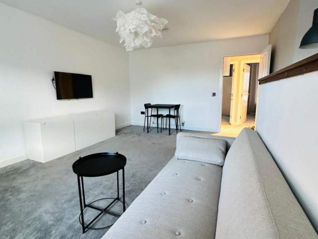 Apartment at Springfield Gardens, Glasgow