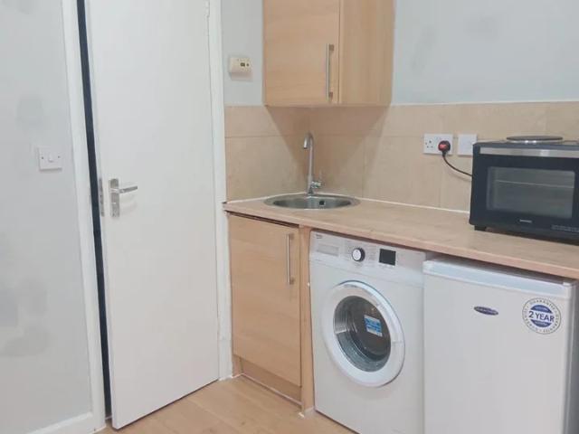 Apartment at Springfield, Greater London