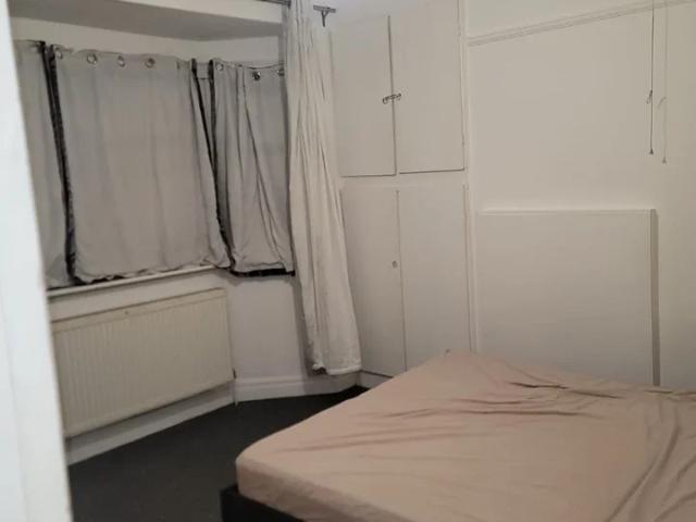 Apartment at Springfield Drive, Greater London