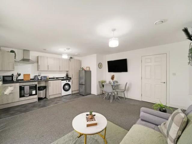 Apartment at Springfield Road, Slough