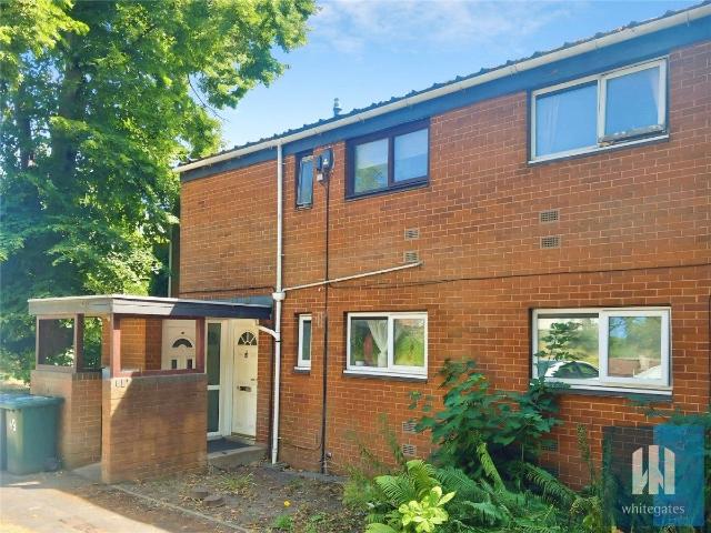 Apartment at Springwood Hall Close, Kirklees