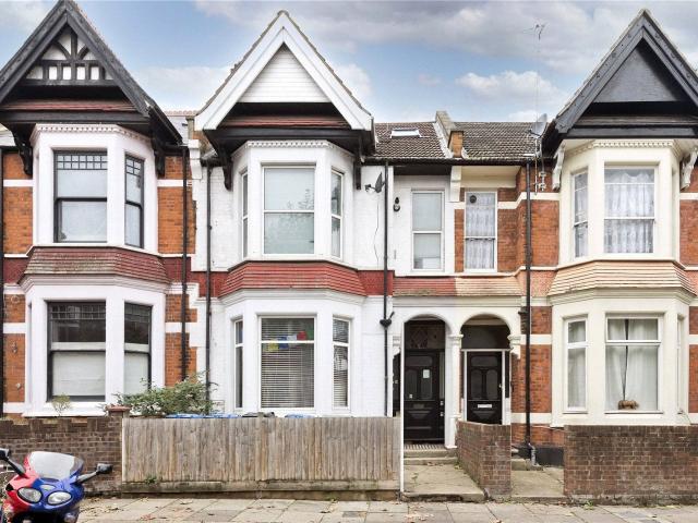 Apartment at Springwell Avenue, Greater London