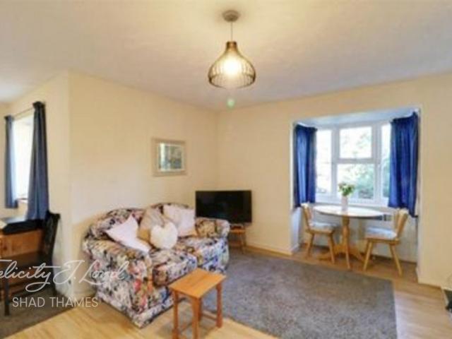 Apartment at Stubbs Drive, Greater London