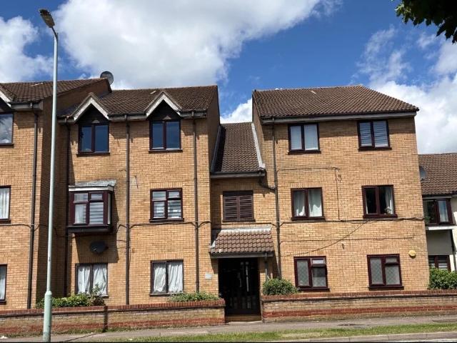 Apartment at Studio Way, Hertsmere