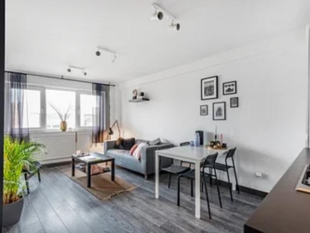 Apartment at Studley Road, Greater London